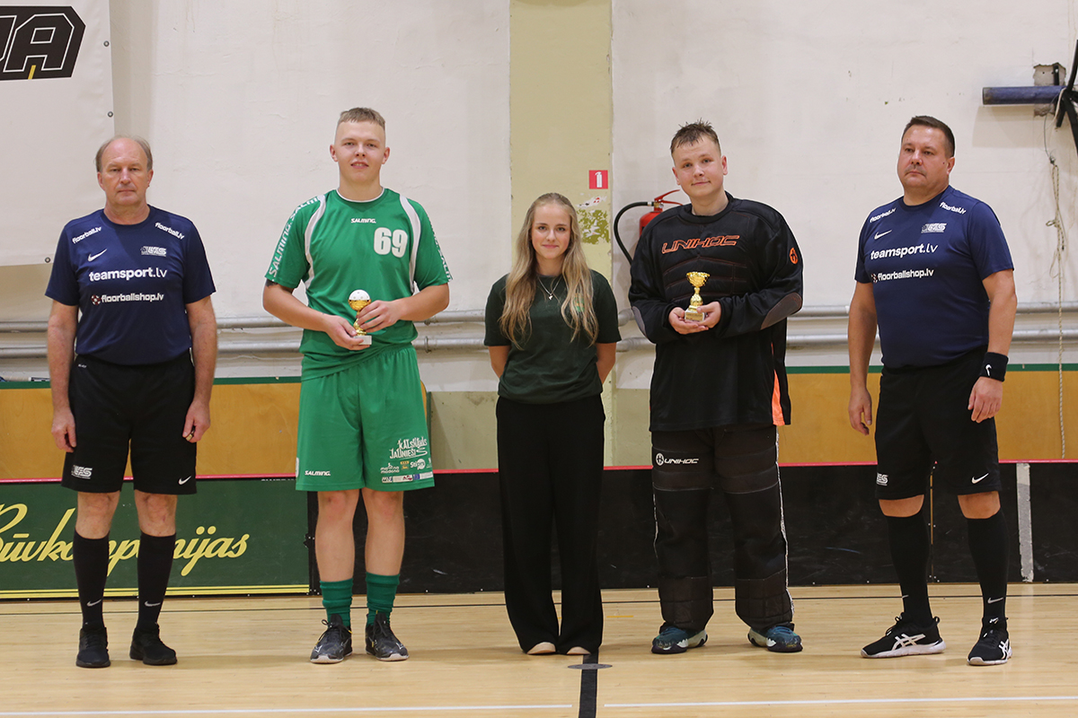 Latvijas Florbola savienība » LV » 2015/2016 » Jaunumi » "Kalsnava ...